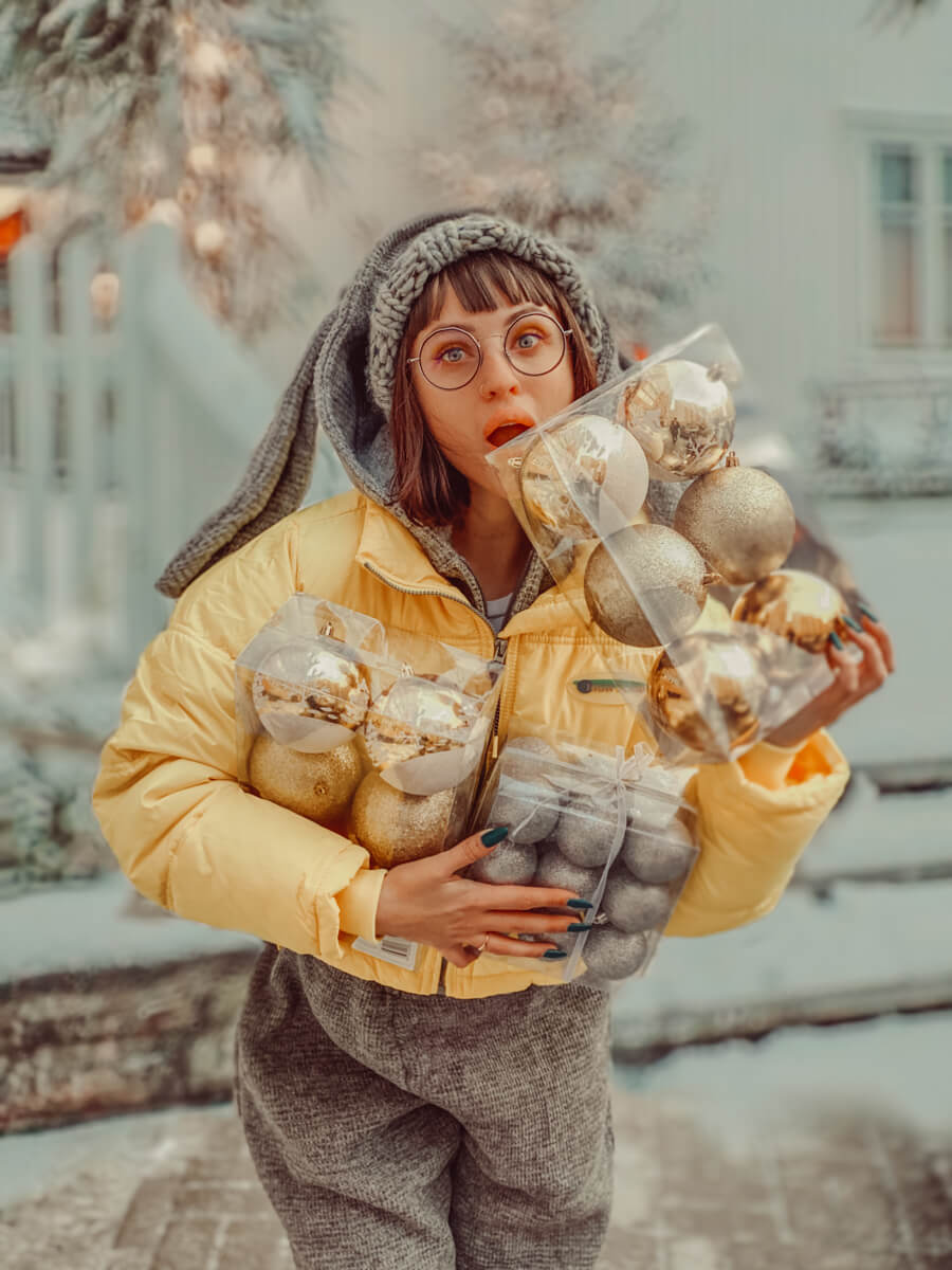 Warm toned christmas preset - Mobile presets for Lightroom