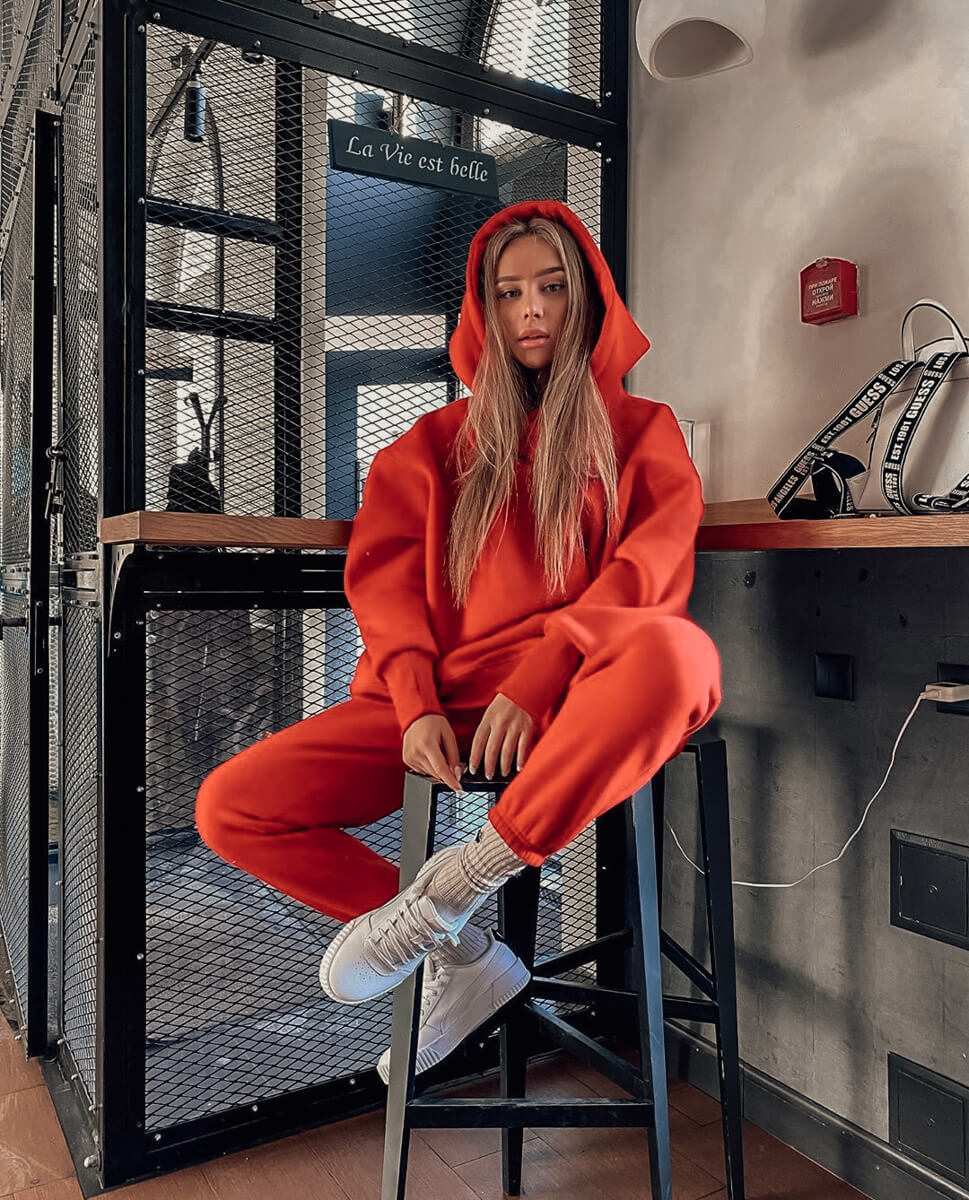 RED RED RED preset - Mobile presets for Lightroom